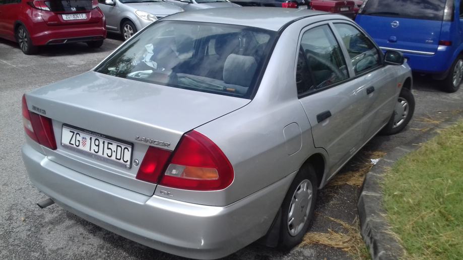 Mitsubishi Lancer 1,3 GL, Odličan, 2001 god.
