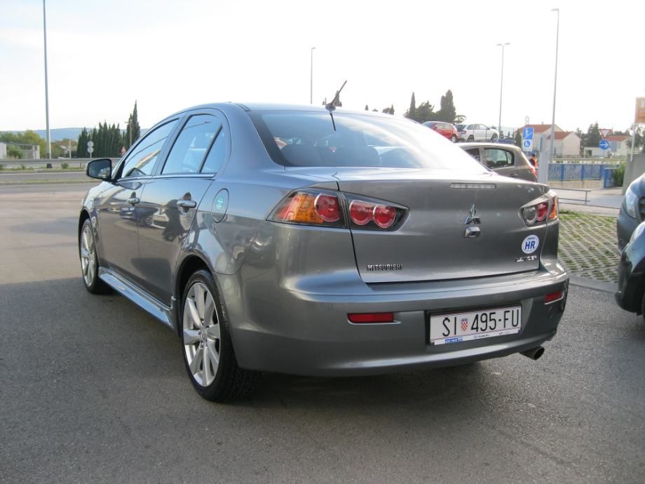 Mitsubishi Lancer 1,8 CVT, Intense, 2015 god.