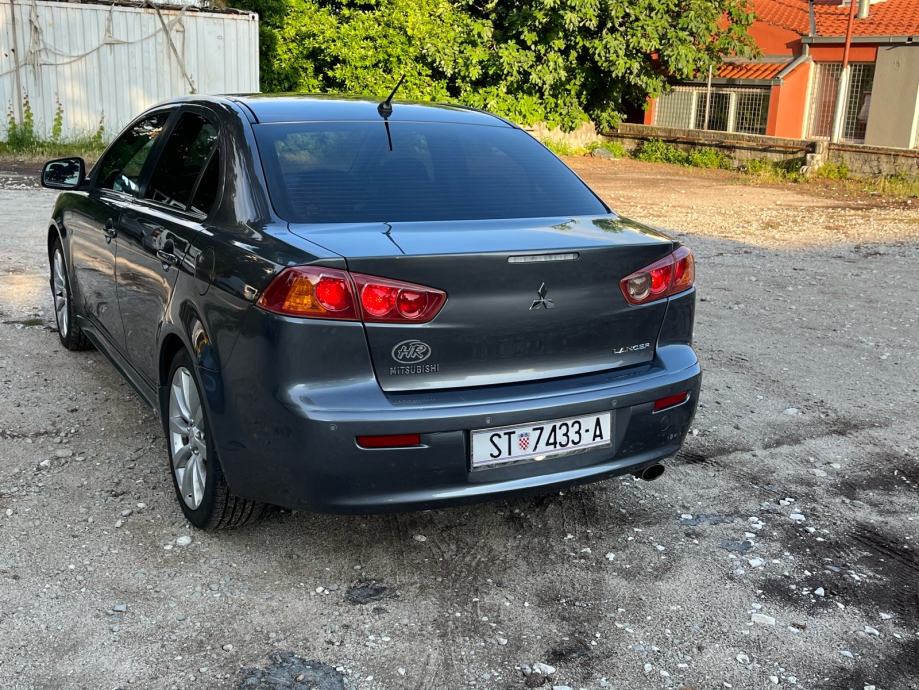 Mitsubishi Lancer 1,8, 2010 god.