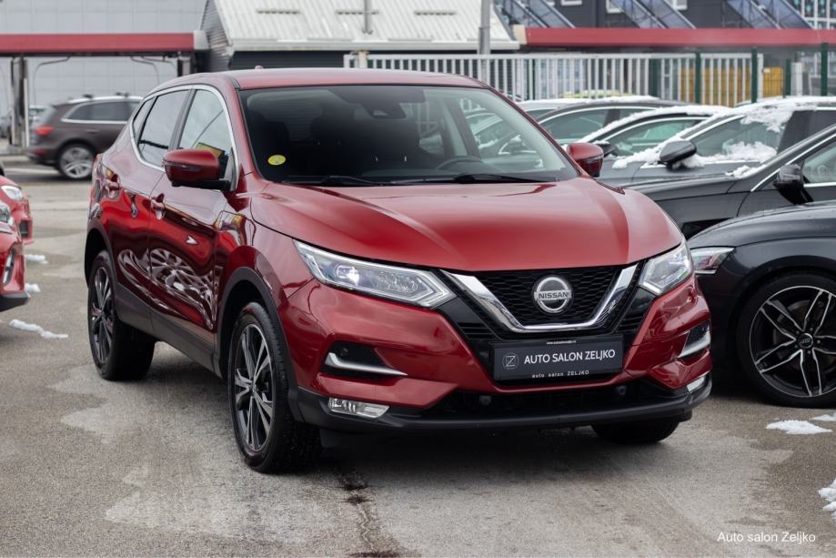 Nissan Qashqai 1,7 DCI ••N-Connecta•• xenon | navi | kamera 360, 2019 god.