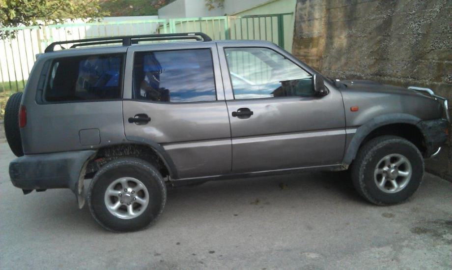 Nissan Terrano II (Ford Maverick) 2,7 TDi FULL OPREMA, Koža, Klima ...