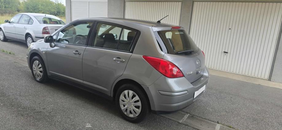 Nissan Tiida 1,6 16V sacuvan. Moguca zamjena reg 6 mj 2026 garsziran ...