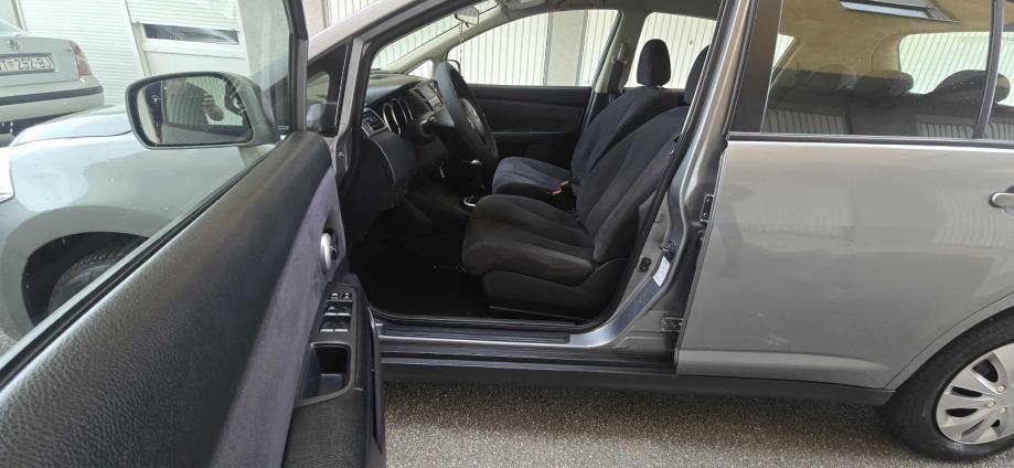 Nissan Tiida 1,6 16V sacuvan. Moguca zamjena reg 6 mj 2026 garsziran ...