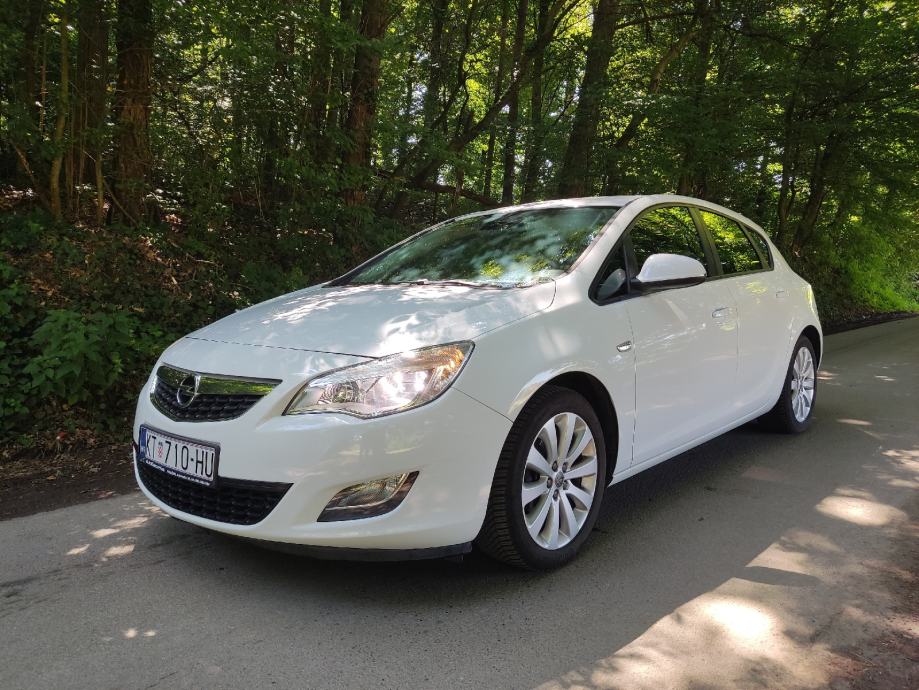 Opel Astra 1,3 CDTI, 2011 god.