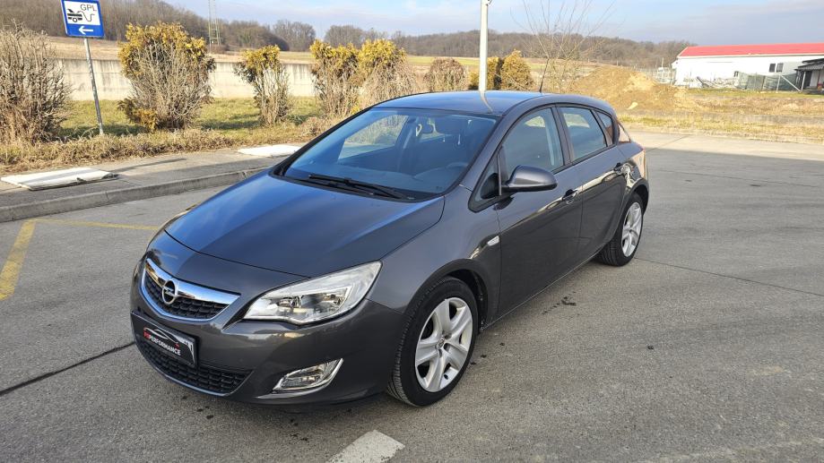 Opel Astra 1,3 CDTI, 2011 god.