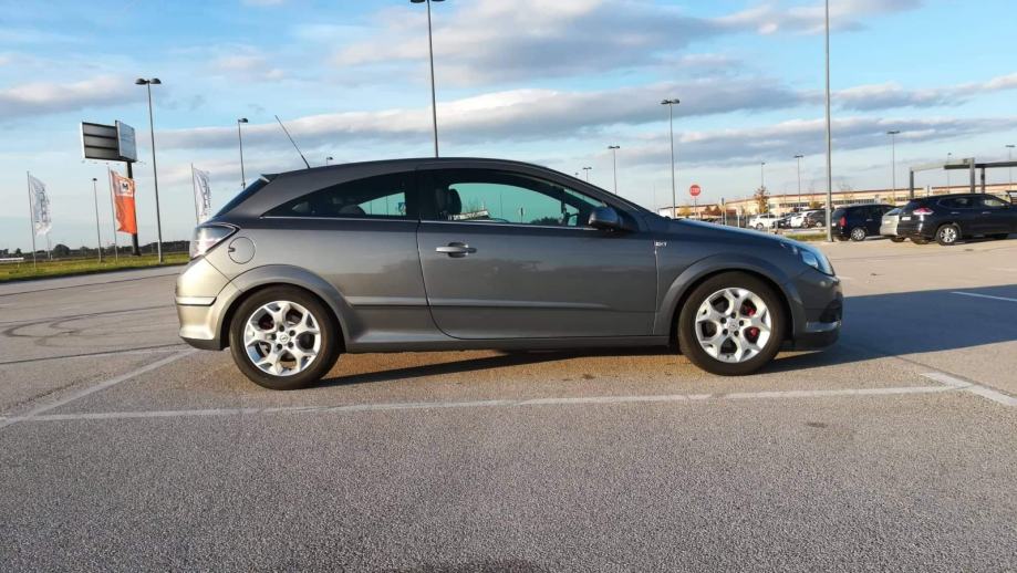 Opel Astra-gtc cosmo, lpg-1vlasnik, 2005 god.