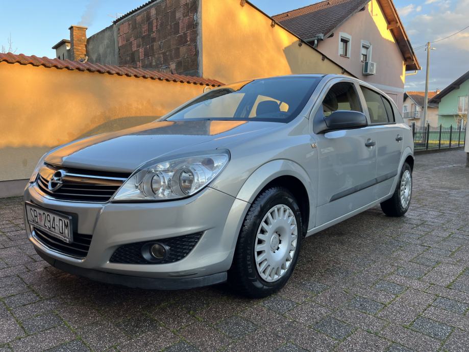 Opel Astra 1,4, 2007 god.