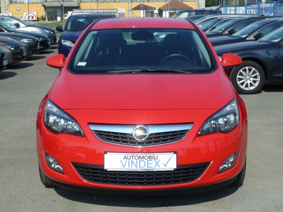 Opel Astra 1,4 Turbo - Automatik - REG 02/2019, 2012 god.