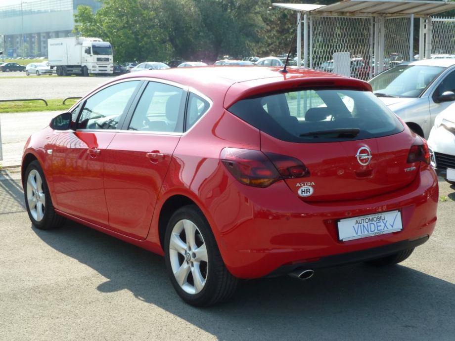 Opel Astra 1,4 Turbo - Automatik - REG 02/2019, 2012 god.