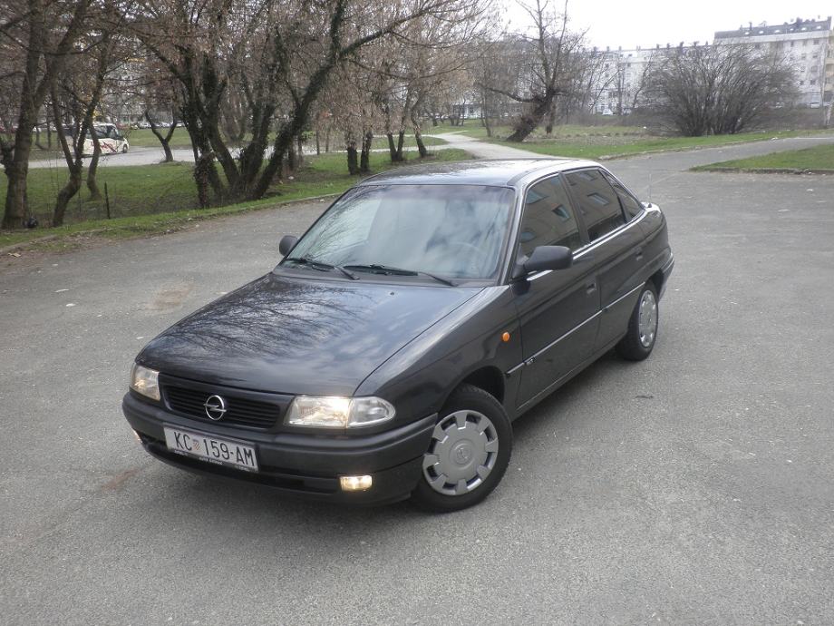 Opel Astra F 1.4i GLS, registrirana do 04/2014, 1995 god.