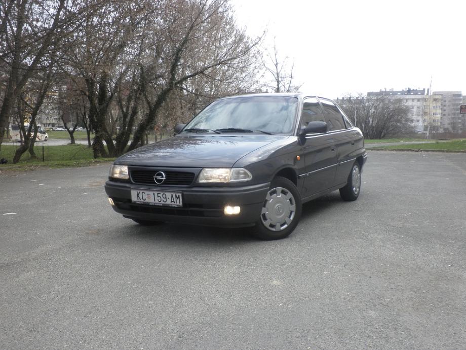 Opel Astra F 1.4i GLS, registrirana do 04/2014, 1995 god.