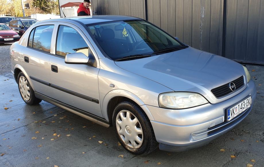 Opel Astra 1,4i, klima, reg.02/2020, sa prijepisom, 2002 god.