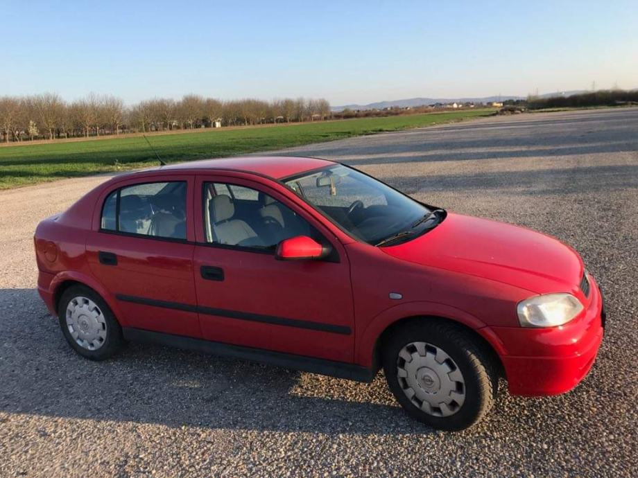 Opel Astra 1,6 16V, 2006 god.