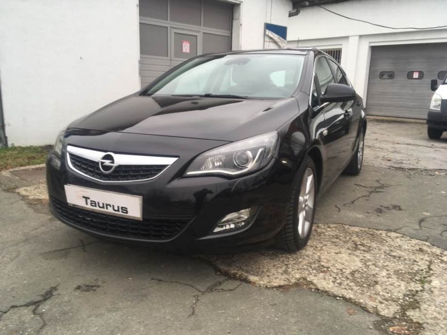 AKCIJA-Opel Astra J 1,6 16V reg.8/2020 kartice/rate garancija 1 godina ...