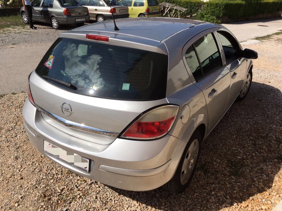 Opel Astra 1,6 16V, 2006 god.
