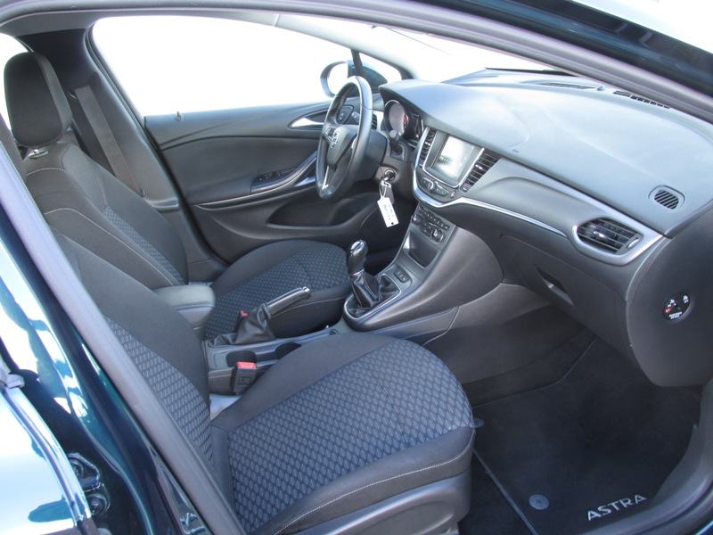 Opel Astra 1.6 CDTI Enjoy NEMA P.P, REG.DO 14/03/2020, 2016 god.