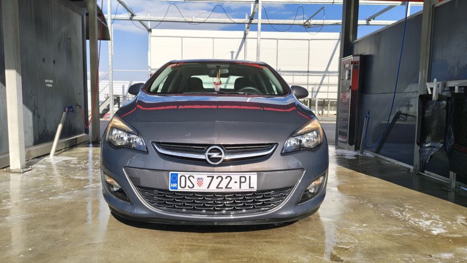 Opel Astra 1,6 CDTI, 2016 god.
