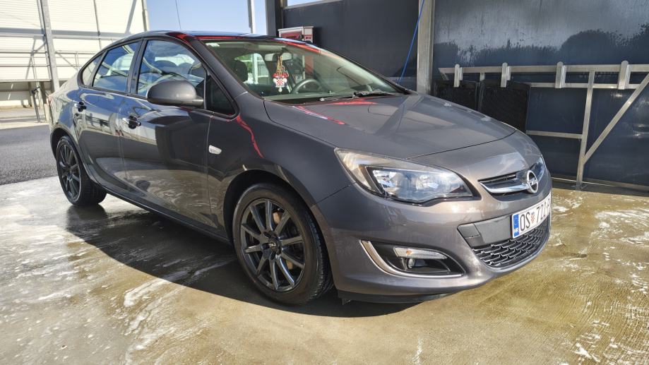 Opel Astra 1,6 CDTI, 2016 god.