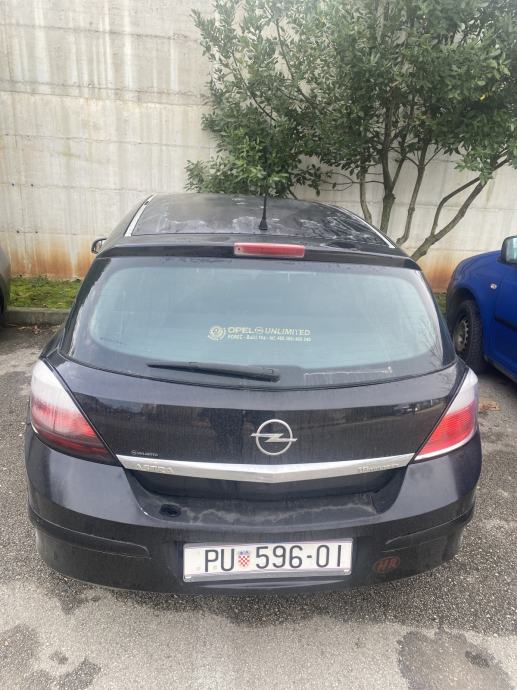 Opel Astra 1,6, 2006 god.