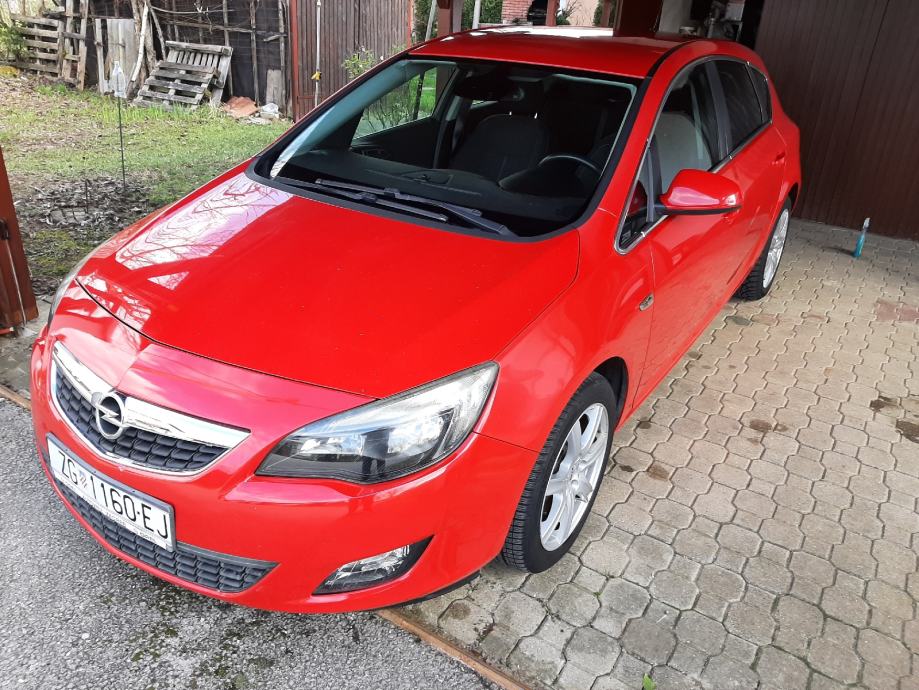 Opel Astra 1,6 Sport, 1 vlasnik, reg. do 02/2024, 2011 god.