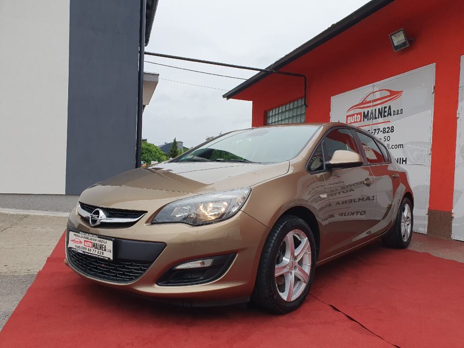 Opel Astra 1,7 CDTI 96KW 2013G. 146TKM LIMUZINA REDIZAJN MODEL 7.999 ...