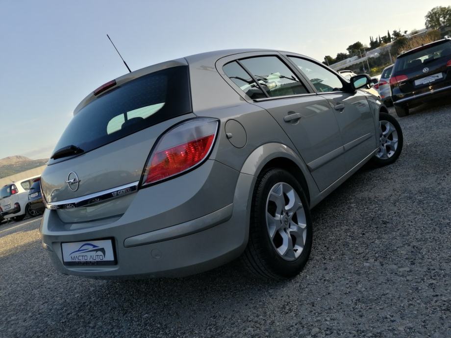 Opel Astra 1,7 CDTI, cosmo, klima, alu, koža, nema 5%, top, 2005 god.
