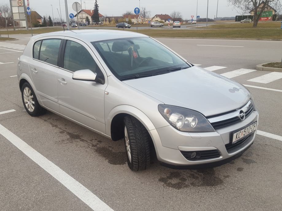 Opel Astra 1,7 CDTI COSMO POVOLJNO HITNO, 2005 god.
