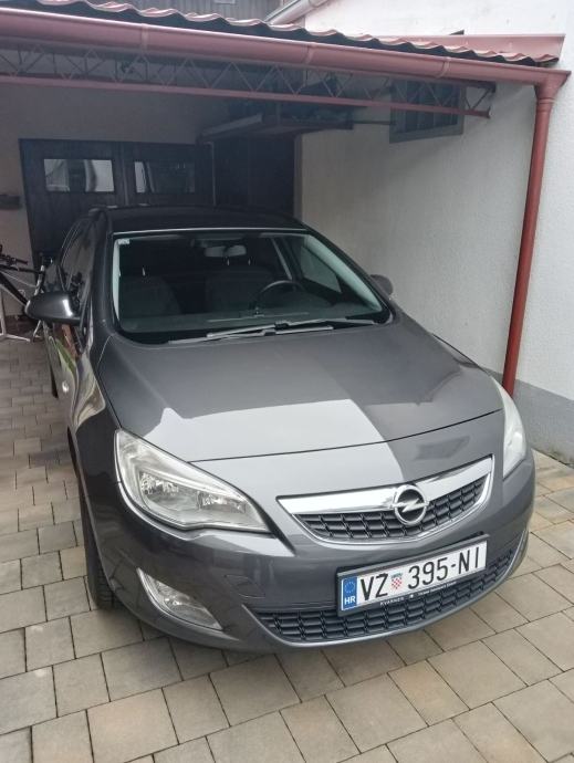 Opel Astra 1,7 CDTI, 2012 god.