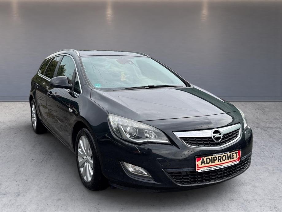 Opel Astra 1,7 CDTI Sport // XENON // NAVI // REG 1 GOD // JAMSTVO ...