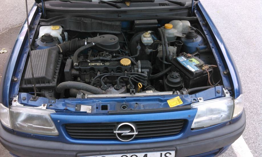 Opel Astra Astra F 1.6 8v, 1996 god.