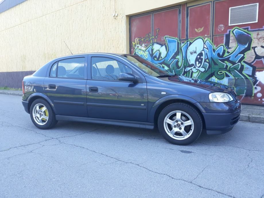 Opel Astra Classic 1,4, 2005 god.