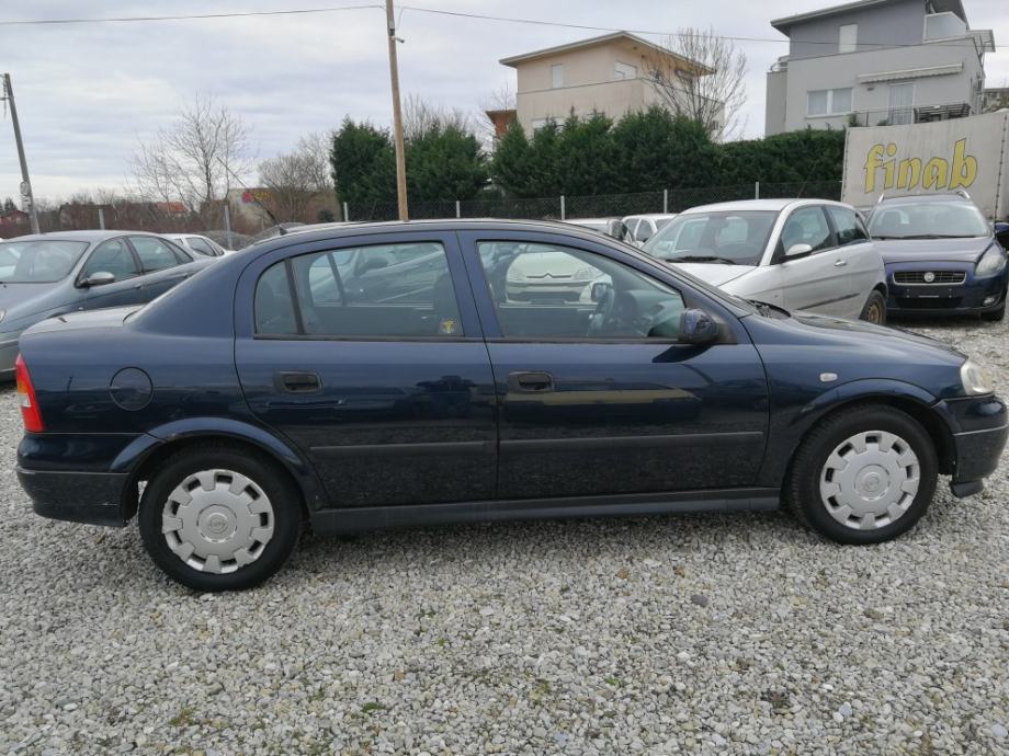 Opel Astra Classic 1,4 i, 2002 god.