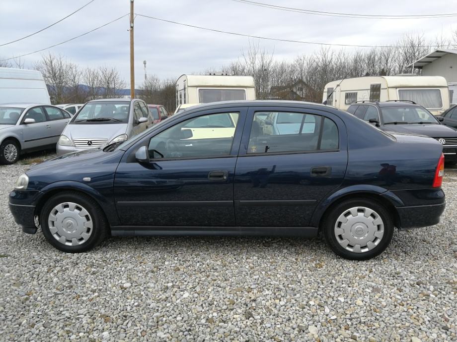 Opel Astra Classic 1,4 i, 2002 god.