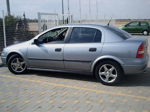 Opel Astra Classic 1.416v, 2004 god.