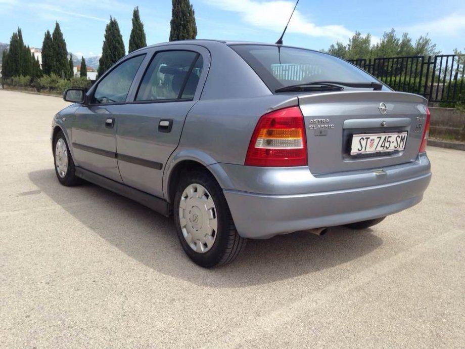 Opel Astra Classic 1.6 16V, 2006 god.