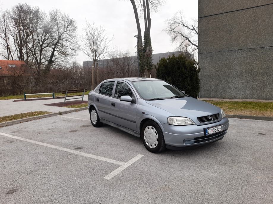 Opel Astra Classic 1,6 i, 2006 god.