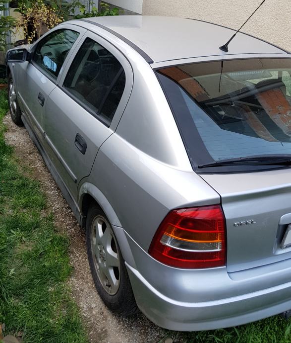 Opel Astra Classic 16V, 2000 god.