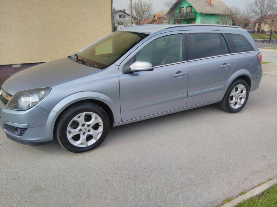 OPEL ASTRA COSMO SPORT 1.7CDTI, 2005 god.