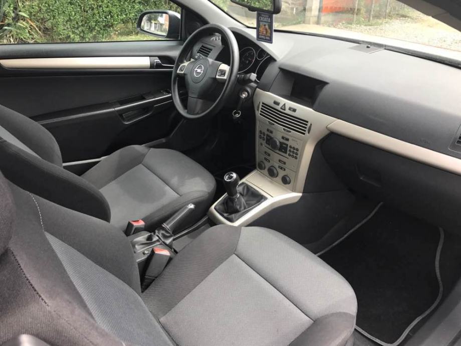 Opel Astra Coupe 1.3 CDTI, 2008 god.