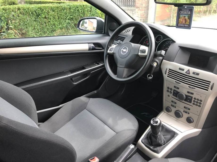 Opel Astra Coupe 1.3 CDTI, 2008 god.