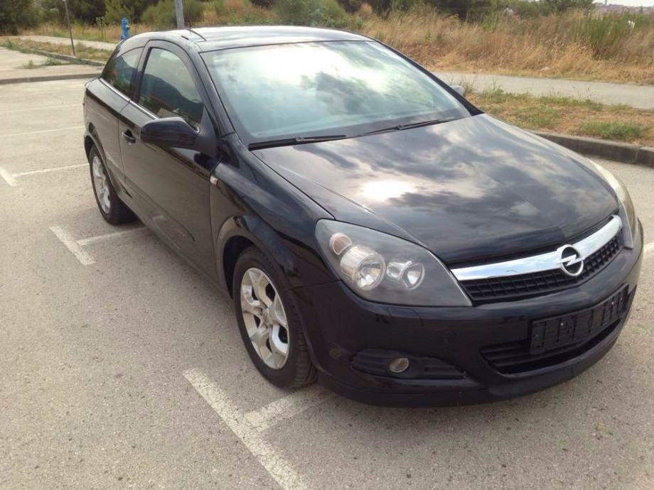 Opel Astra Coupe 1.7 CDTI COSMO, 2005 god.