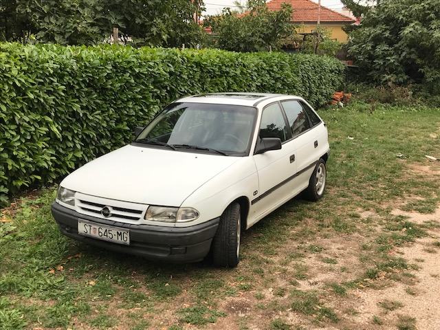 Opel Astra 1.6, 100ks, 94 g., očuvana, 219000 km, može se registrirati ...