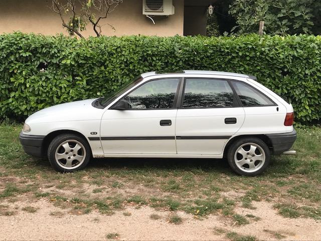 Opel Astra 1.6, 100ks, 94 g., očuvana, 219000 km, može se registrirati ...