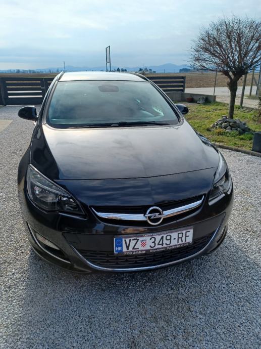 Opel Astra J Karavan 2,0 CDTI Sport, 2013 god.