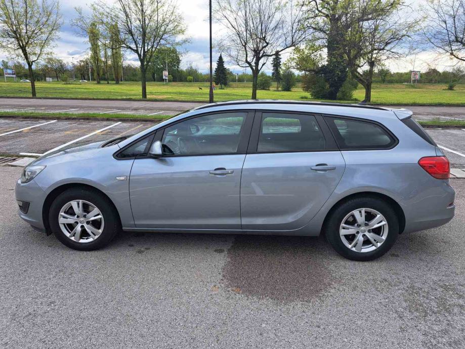 Opel Astra J Karavan ST 1.6 CDTI, 1. vl., TV, 2015 god.