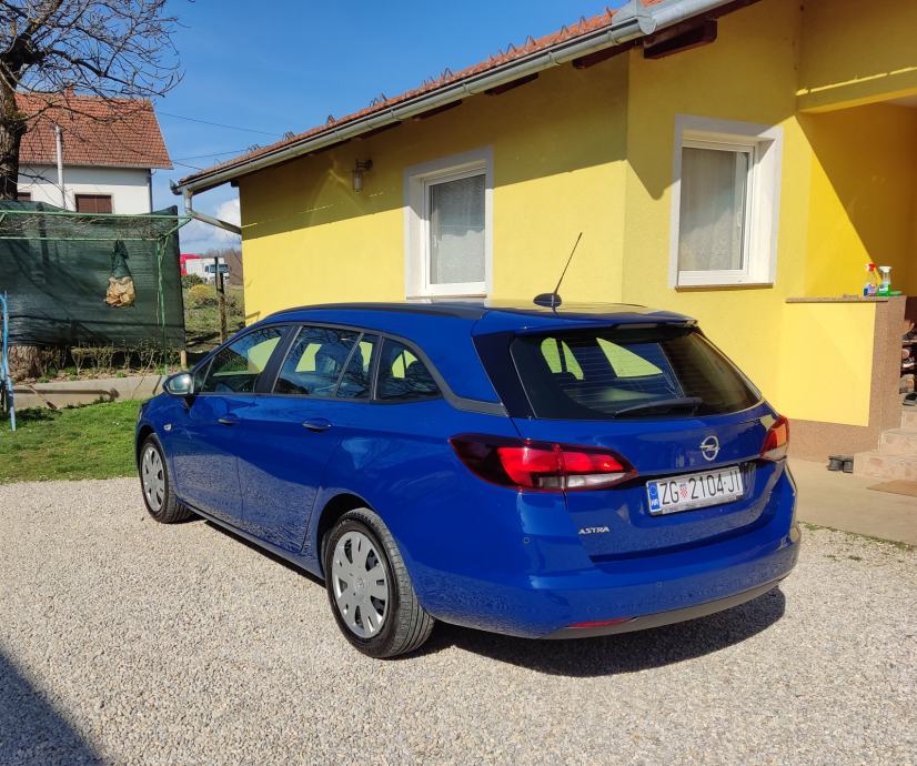 Opel Astra 1,5 D, 2020 god.