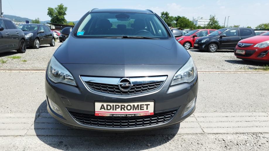 Opel Astra Karavan 1,7 CDTI COSMO / REG 1 GOD !!, 2011 god.