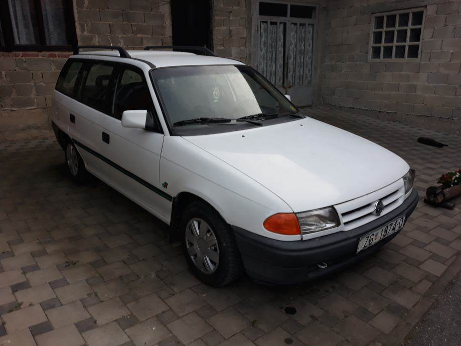Opel Astra Karavan Karavan, 1994 god.