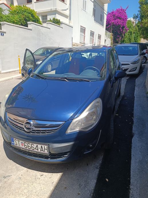 Opel Corsa 1,2 16V, 2013 god.