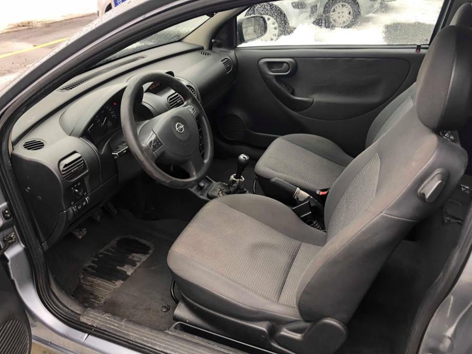 Opel Corsa 1,2 16V - MOGUĆNOST GARANCIJE OD 1 GOD., 2004 god.